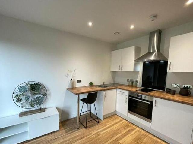 1 Pomona Strand, Manchester Waters, Old Trafford, Studio Flat For