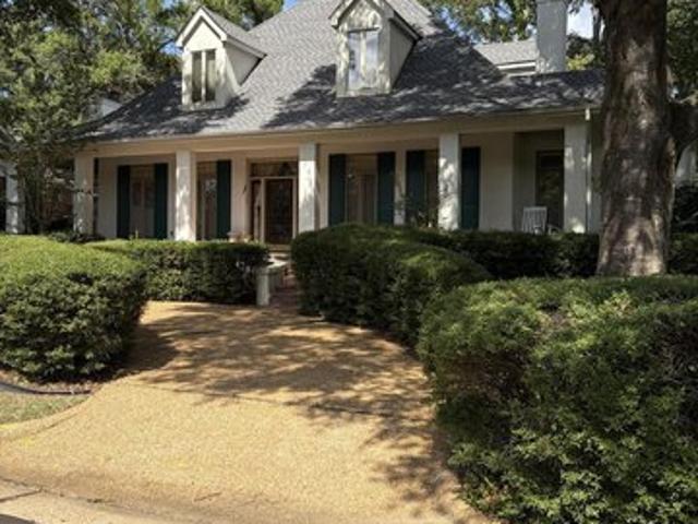 1 Pond Side Dr, Jackson, MS 39211