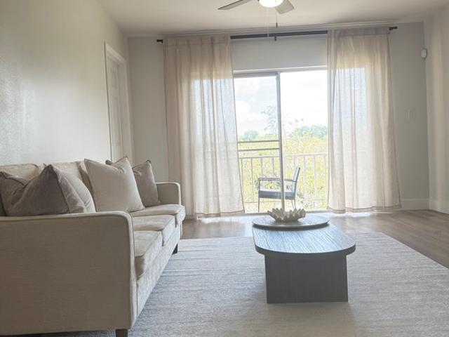 1 Private Bed/Bath in 2BR – Seminole