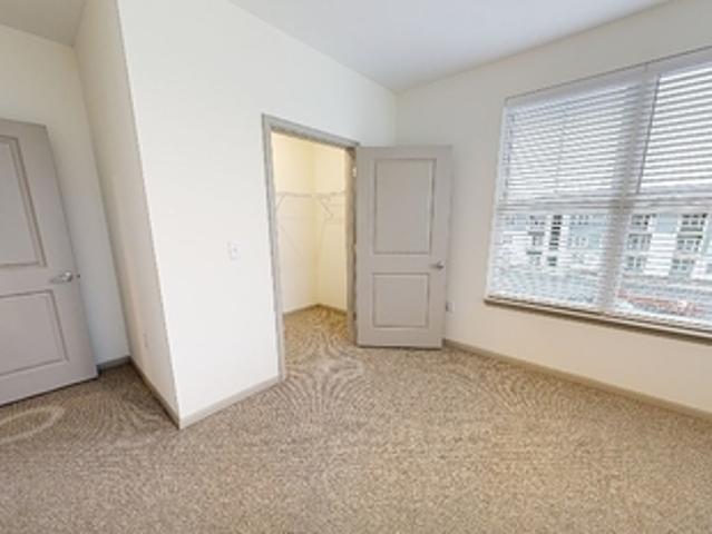 1 Private Bedroom Available