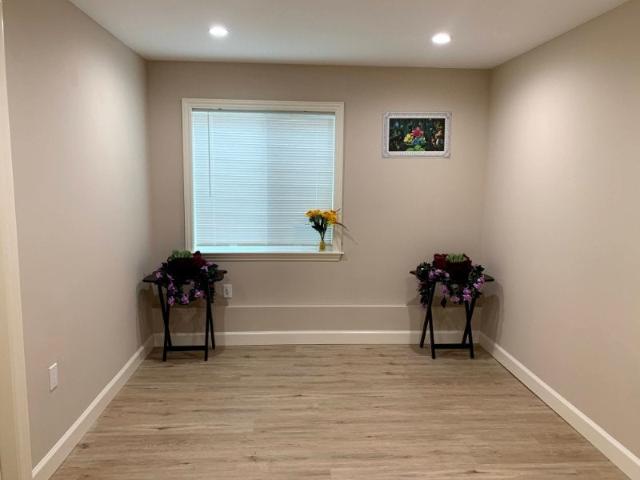 1 Private Bedroom Female Roommate Wanted in QuietB