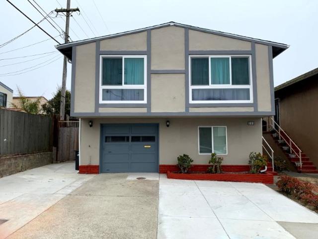 1 Private Bedroom in Beautiful 4 Bd Ba Home