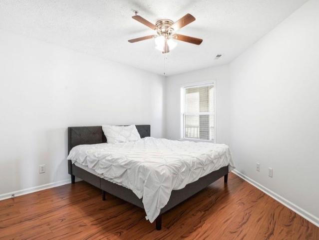 1 private, unfurnished bedroom available
