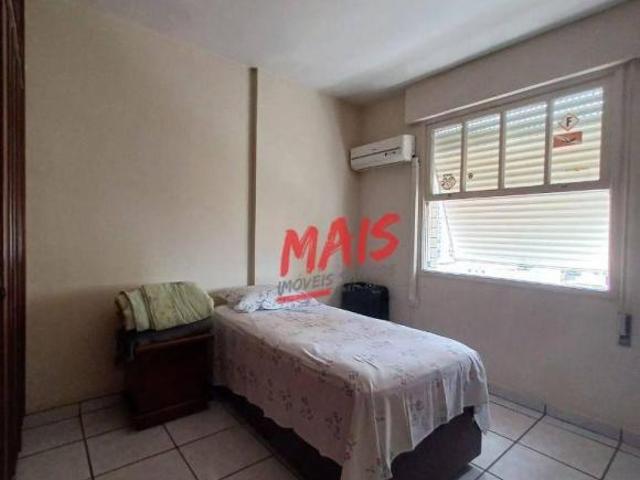 1 Quadra da Praia! Amplo, frente, 4 Dormitórios
