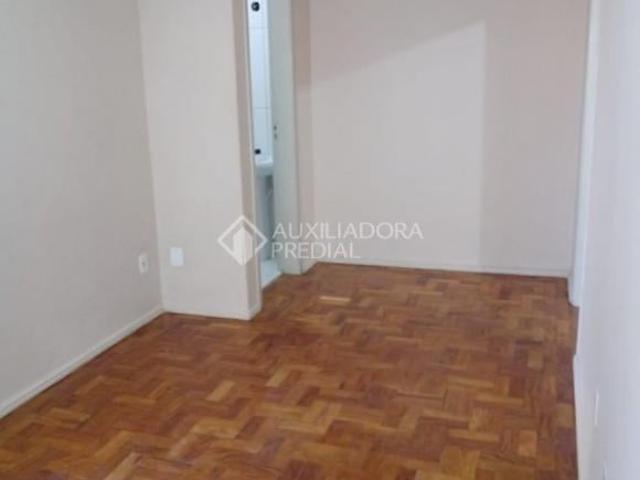 1 quarto junto ao gazometro