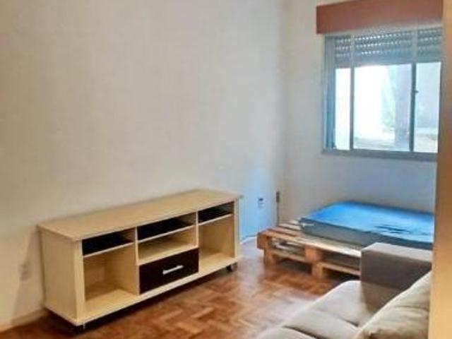1 Quarto no Partenon