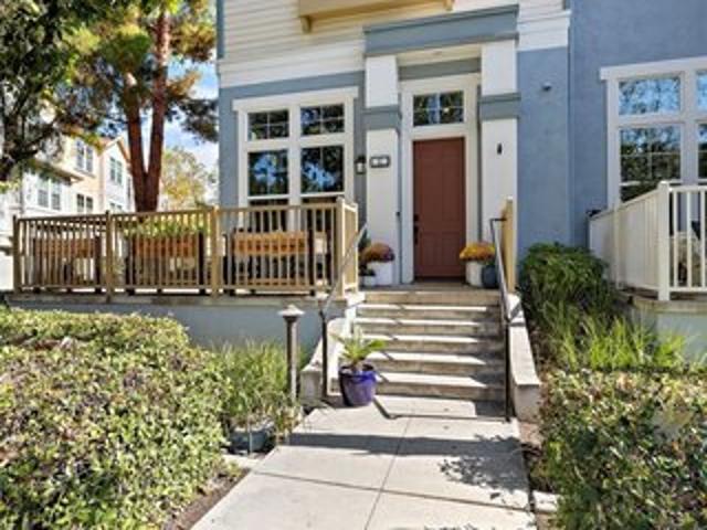 1 Queensberry Dr, Ladera Ranch, CA 92694