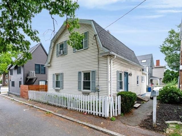 1 Randall St, Salem, MA 01970
