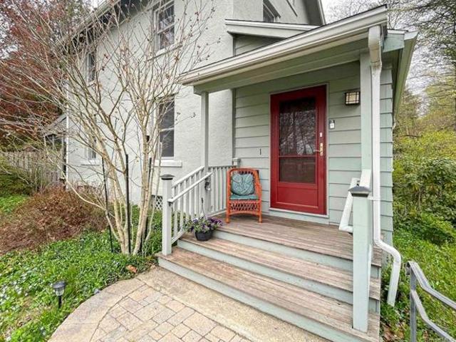 1 Ravine Ave, Middletown, CT 06457