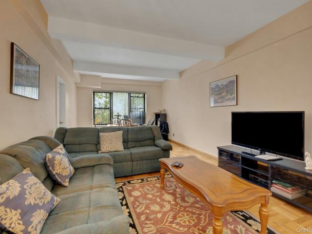 1 Remsen Road 1F