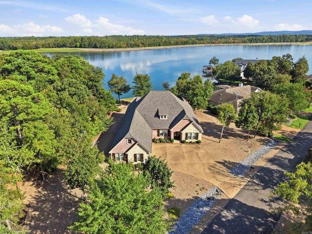 1 Ribera Ln, Hot Springs Village, AR 71909