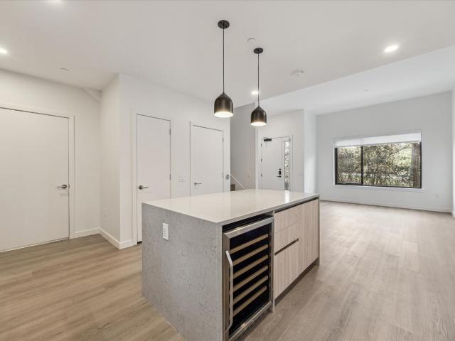 1 Riva Row, Unit 106, The Woodlands, TX 77380 | MLS #24847