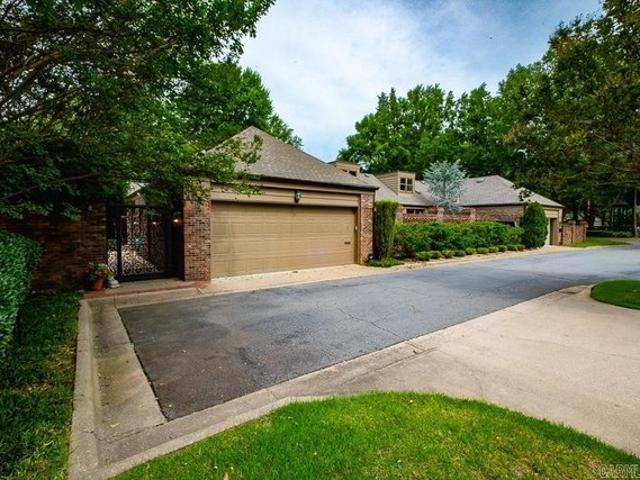 1 River Birch Dr, Little Rock, AR 72202