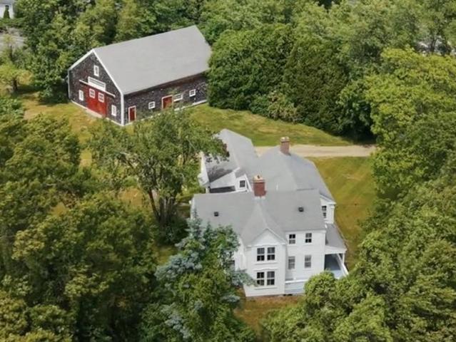 1 River Rd, Kennebunkport, ME 04046