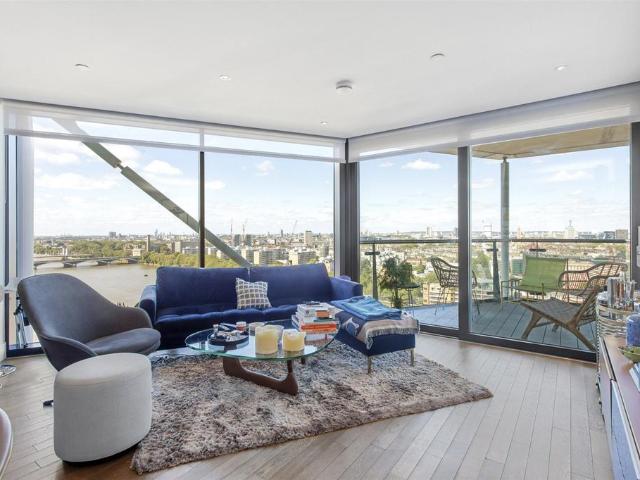 1 Riverlight Quay, Nine Elms, London. 2 bed penthouse to rent £4,767 pcm £1,100 pw
