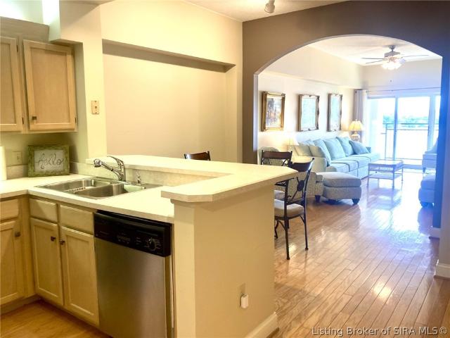 1 Riverpointe Plaza 517