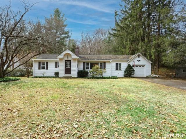 1 Rockwood Ln, Danbury, CT 06811