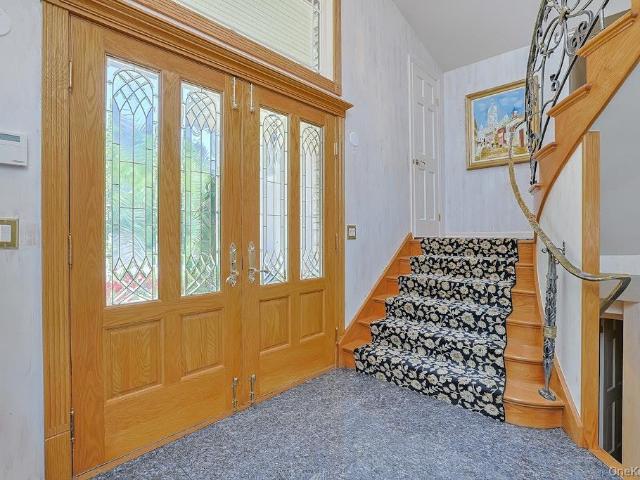 1 Rock Hill Lane
