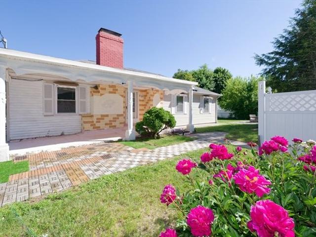 1 Rockland Road Ct, Auburn, MA 01501