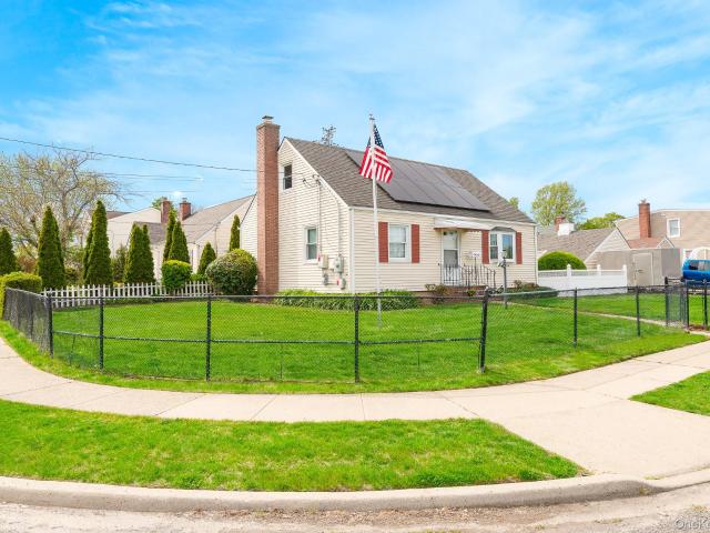 1 Robert Avenue