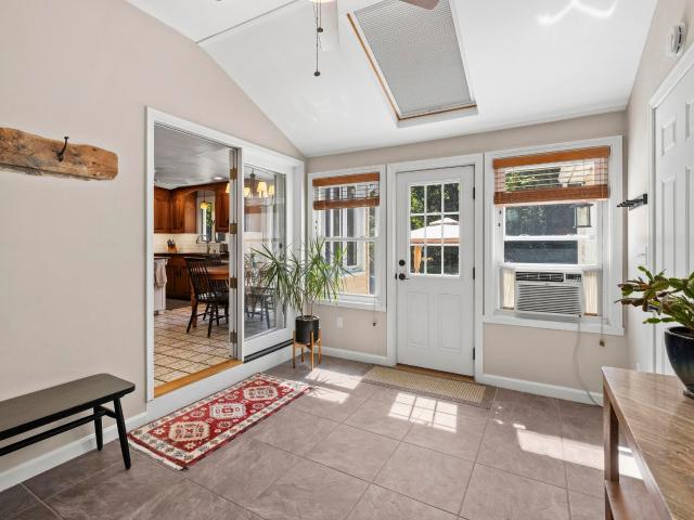 1 Roberts Road
