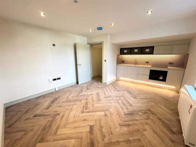 1 room apartment to let