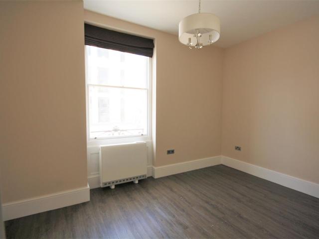 1 room apartment to let