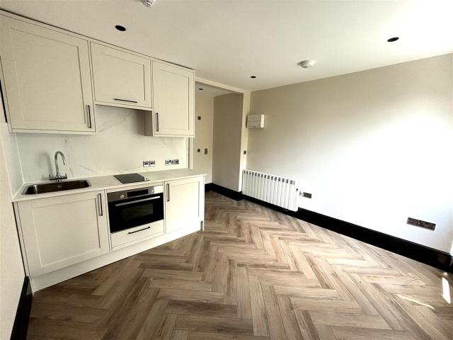 1 room apartment to let