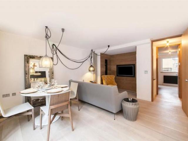 1 room apartment to let in Weymouth Street London, London W1W 5BX, united_kingdom
