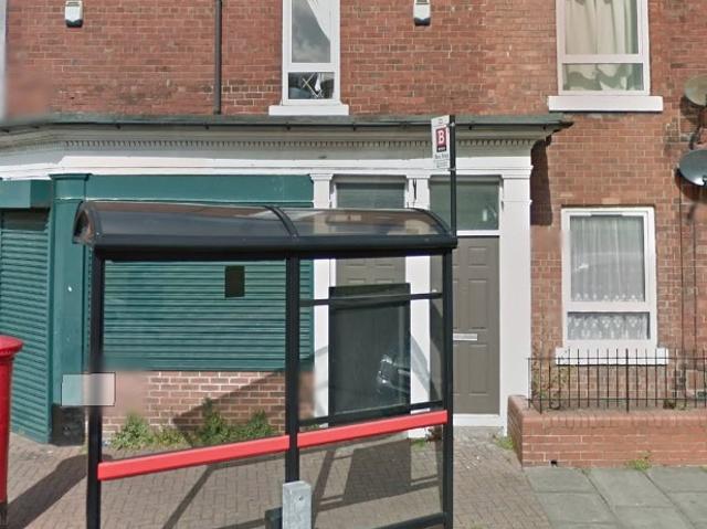 1 room apartment to let in Dean Road, South Shields, Tyne & Wear