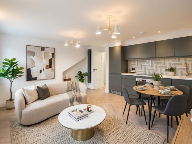 1 room apartment to let in Flat 9, 46 Salusbury Road London, London NW6 6NN, united_kingdom