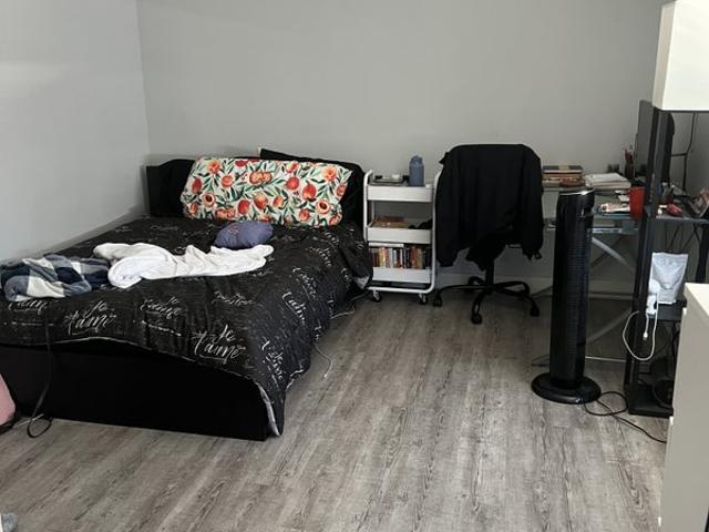 1 Room Available For Rent