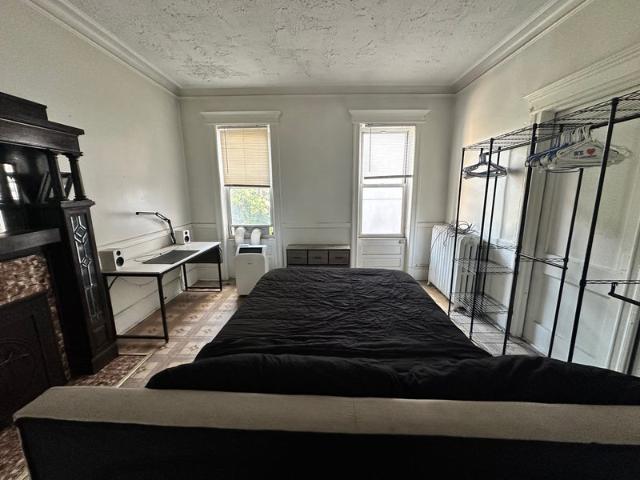 1 Room Available HOT, Central Part of Bushwick