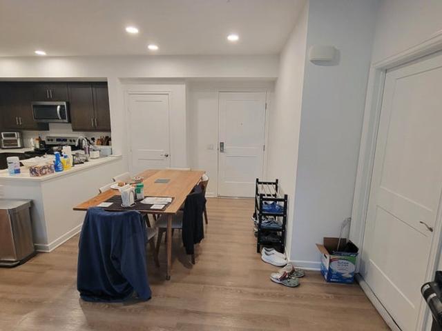 1 Room Available in Resort Style Carmel Mountain