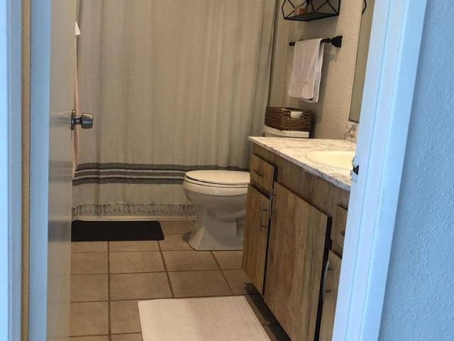 1 ROOM AVAILABLE VISTA AUGUST 1