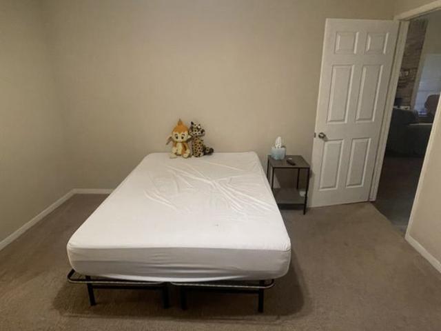 1 room available