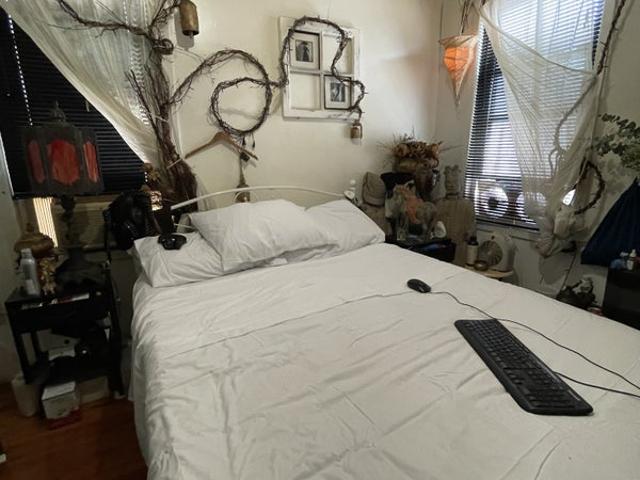1 room for rent