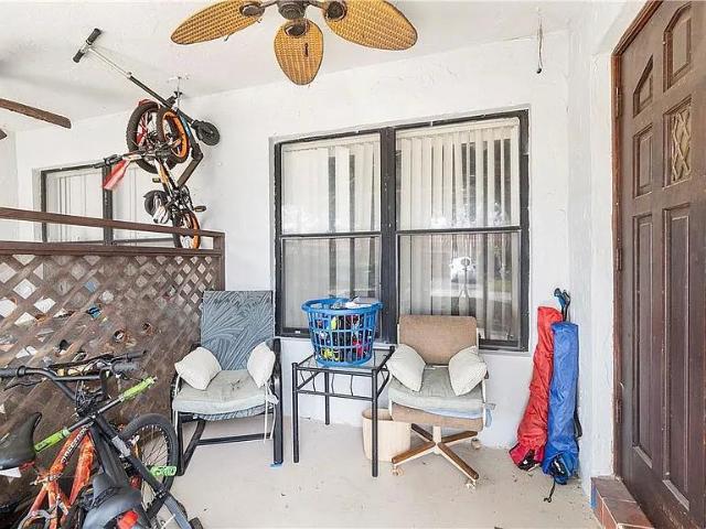 1 room for rent