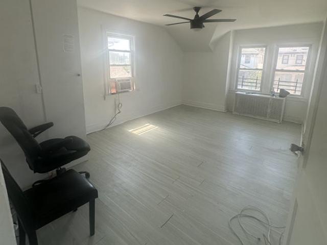 1 room for rent in Far Rockaway