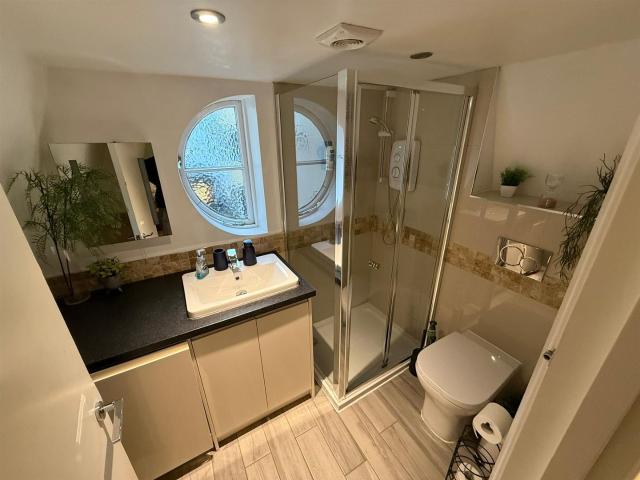 1 room apartment to let