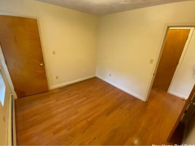 1 room in 2 bed/1 bath in East Somerville