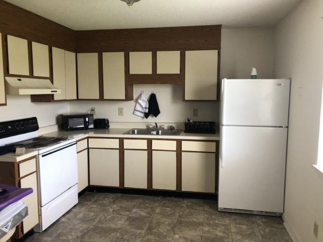 1 ROOM MONTEVALLO STUDENTS ONLY