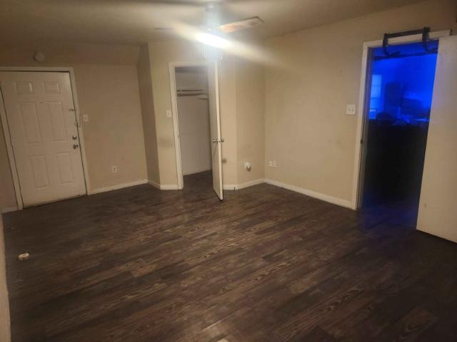 1 room with personal lock/door to outside
