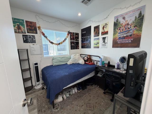 1 Roomie Needed