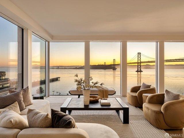 1 Steuart Ln Unit 906, San Francisco, CA 94105
