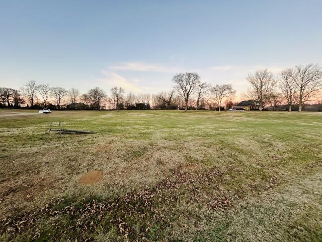 1 Sugar Tree Rd