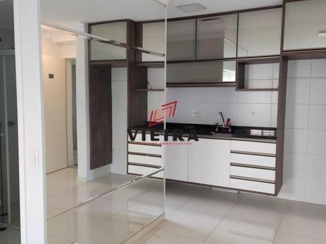 1 suite com sala ampliada