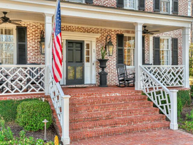 1 Summerville Lane
