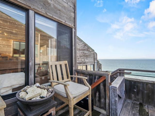1 Surf Way 228, Monterey, US, CA