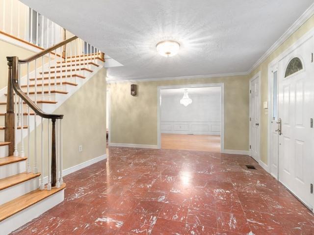 1 Sutton Pl, Weston, MA 02493 | MLS #73498 | Compass